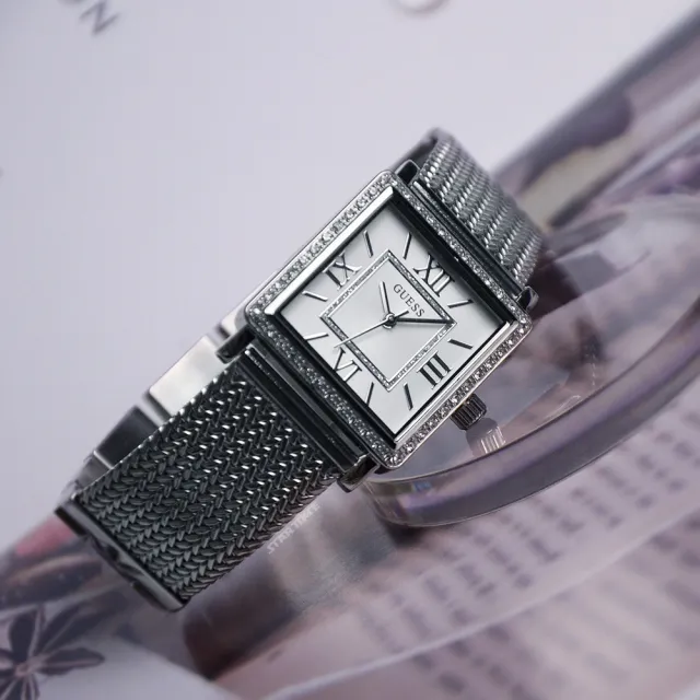 【GUESS】白面 銀殼 銀刻度 米蘭+不鏽鋼錶帶 晶鑽方型腕錶(W0826L1) - momo購物網 - 好評推薦 -2023年11月