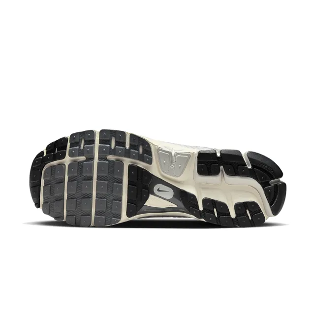 【NIKE 耐吉】慢跑鞋 運動鞋 NIKE ZOOM VOMERO 5 男 - HF0731007 - momo購物網 - 好評推薦 -2024年4月
